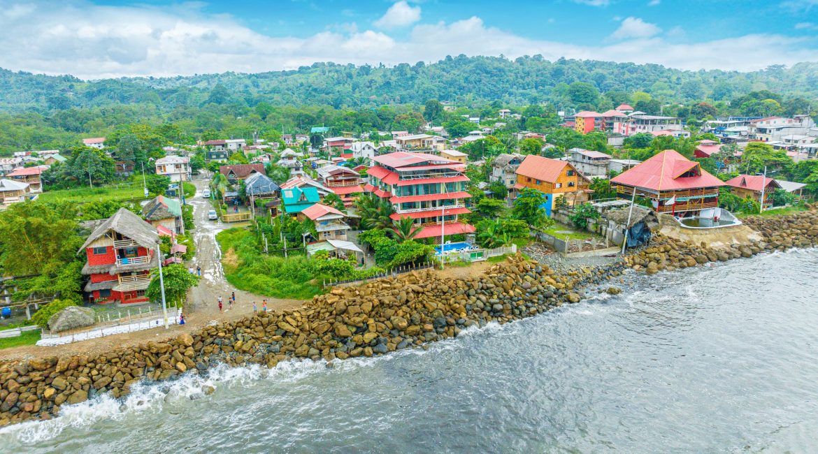 Mompiche, conocido como la playa del surf – GAD Municipal de Muisne